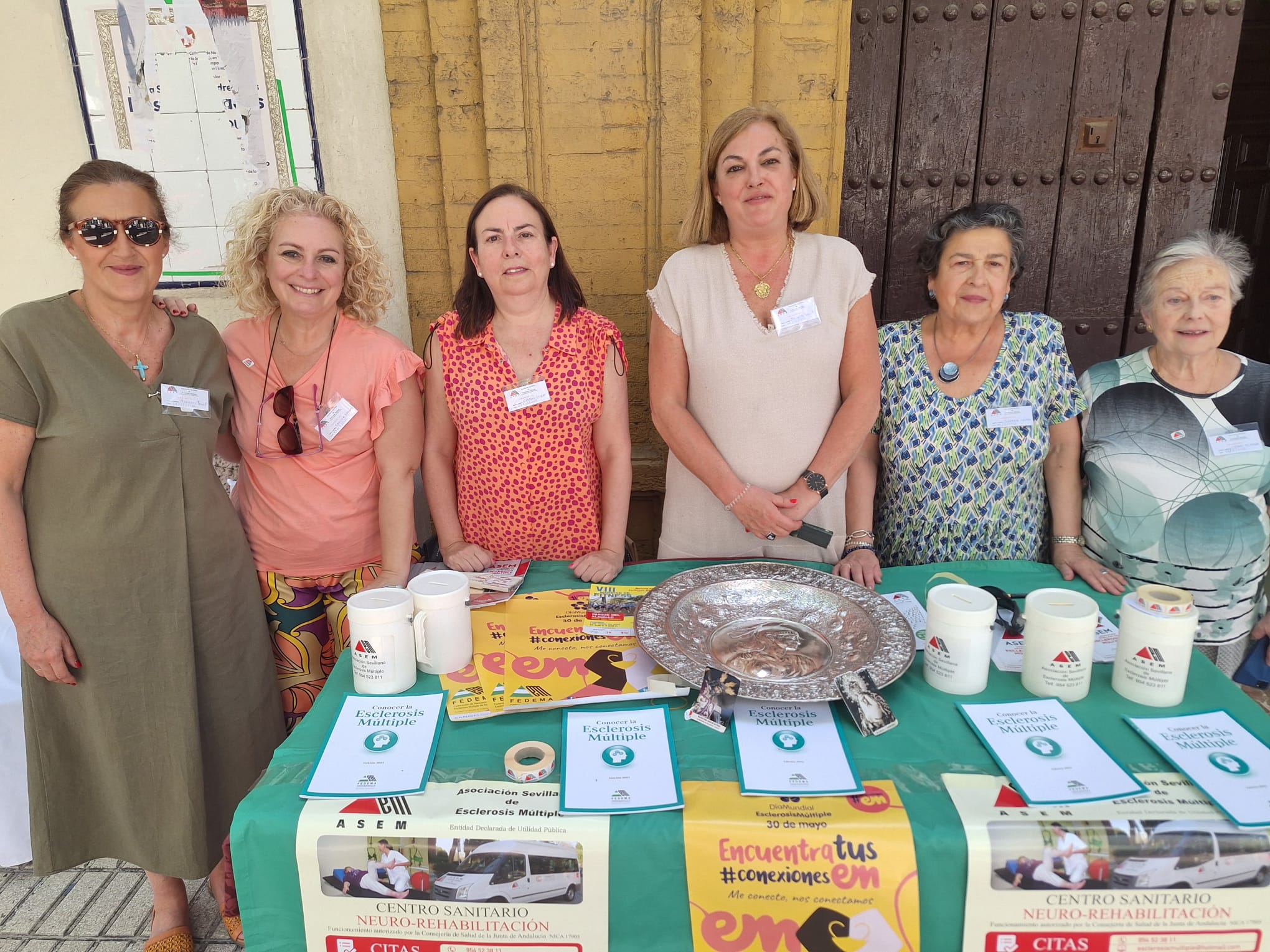 Mesa de la Hermandad de San Roque en la calle Recaredo - EM SEVILLA